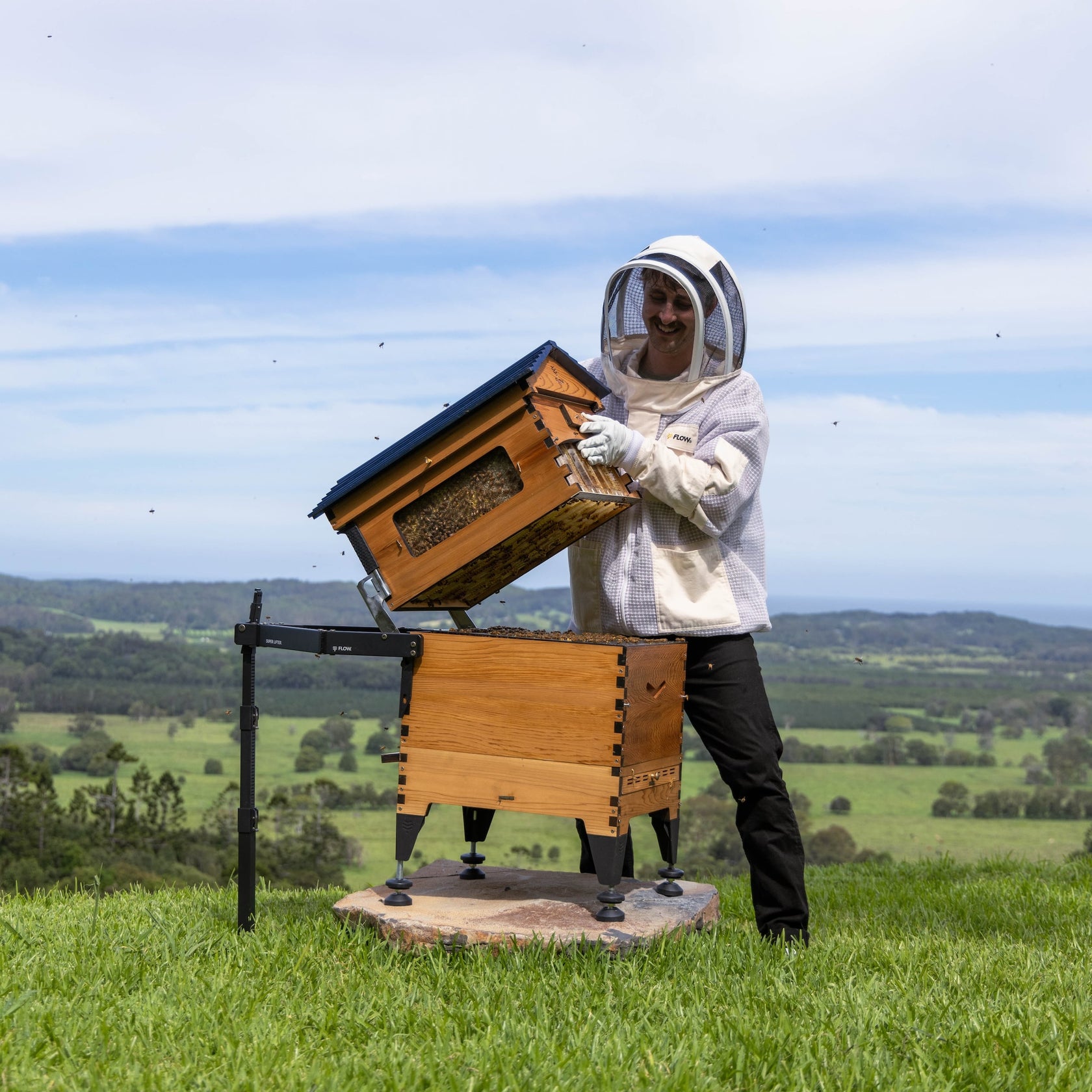 Flow Super Lifter - Flow Hive CA